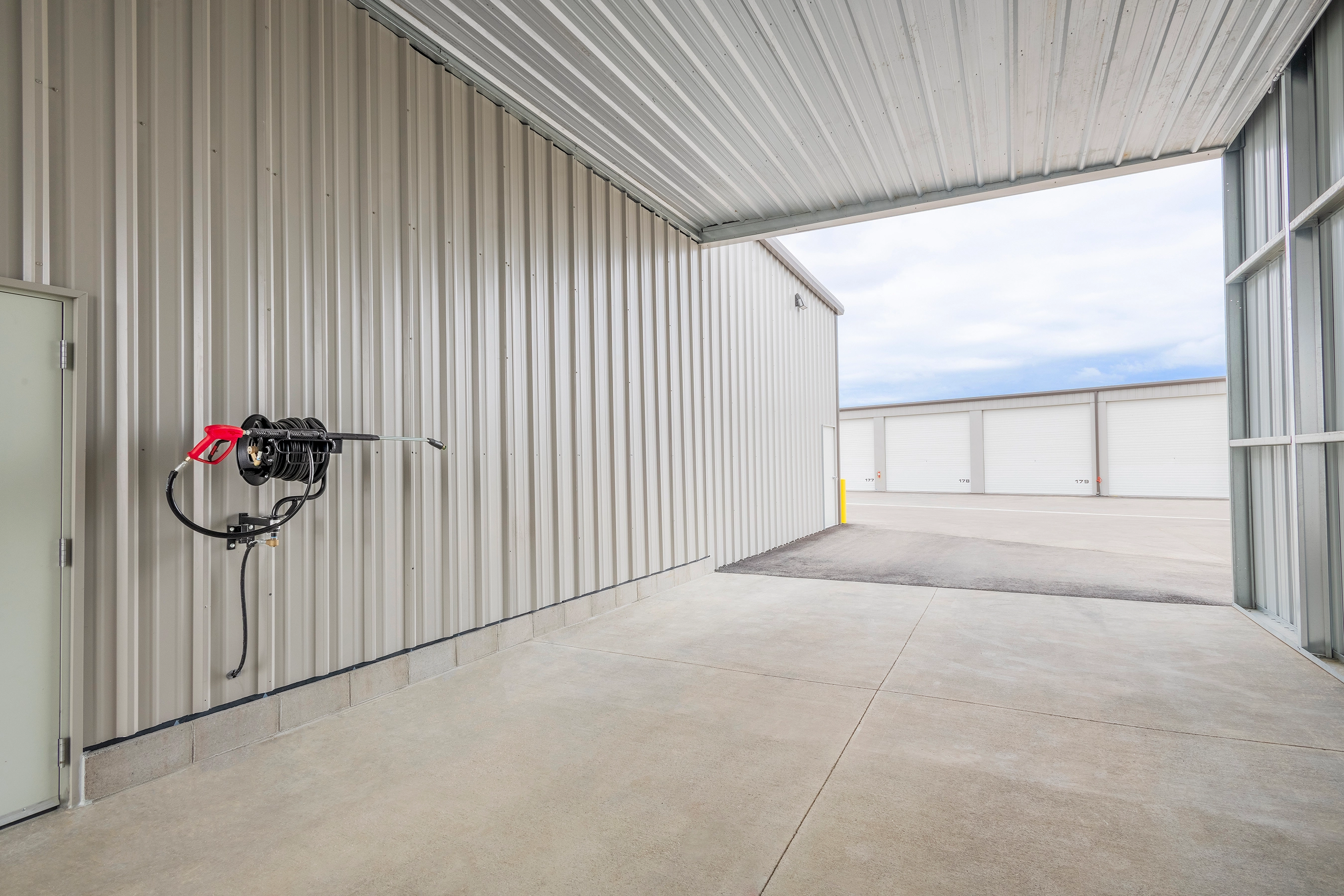 Luxury Storage Units in Albuquerque, NM| Vehicle & Self-Storage